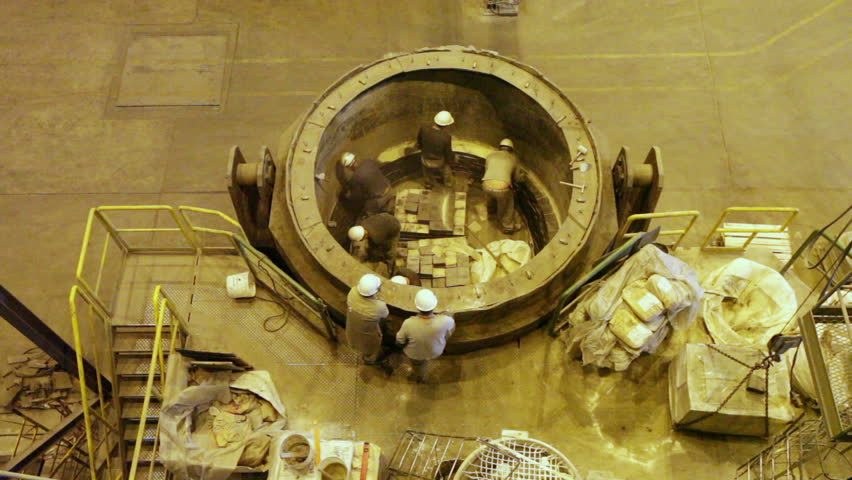 workers lined refractory ladle molten steel Stock Footage Video (100% ...