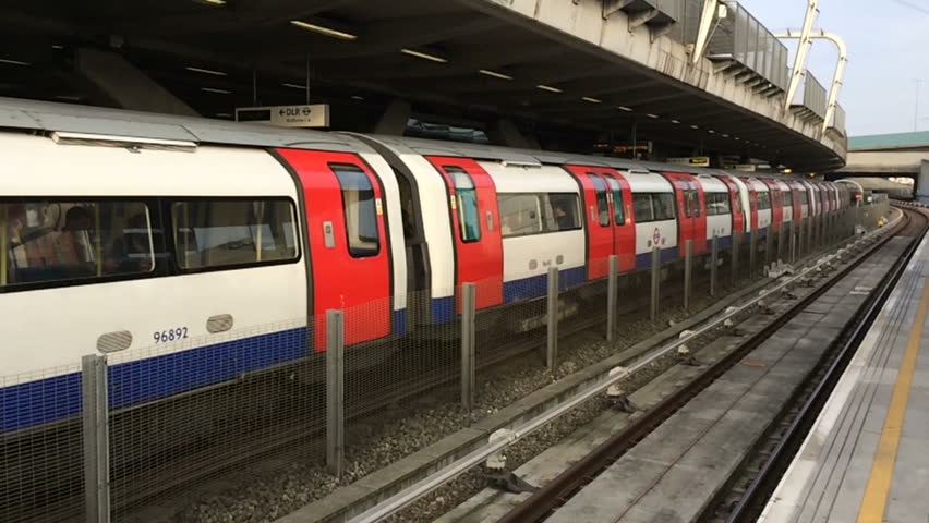 london - sep 28 train slow Stock Footage Video (100% Royalty-free ...