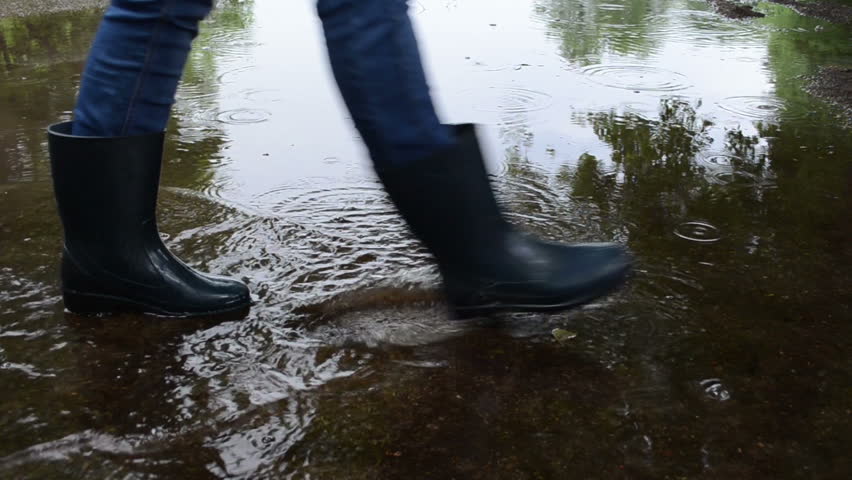 Air Bubbles On Pool Puddle Stock Footage Video (100% Royalty-free ...