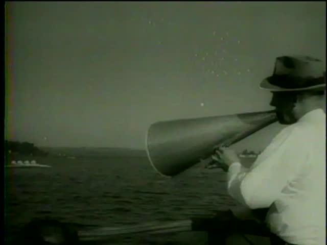 coach al ulbrickson follows his rowing Stock Footage Video (100% ...