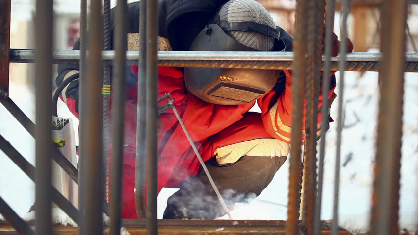 welder welding metallic framework pile skyscraper's Stock Footage Video ...