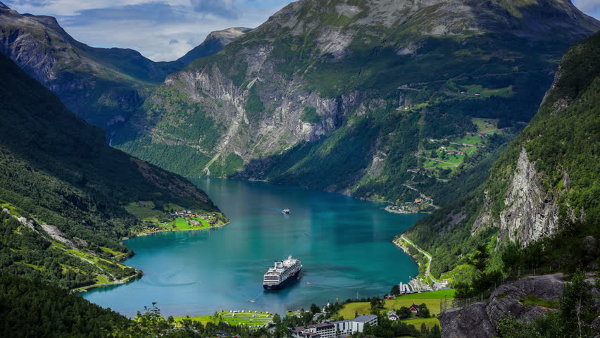 4k, Timelapse, Geiranger Fjord, Norway : Video de stock (totalmente ...