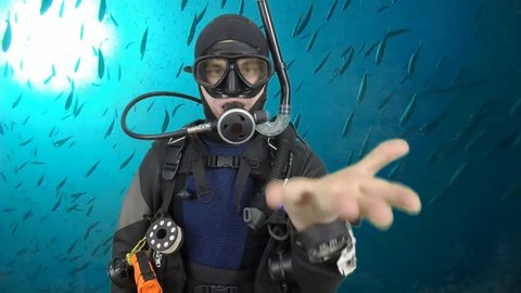 Dive Instructor Shows Available On Green Stock Footage Video (100% ...
